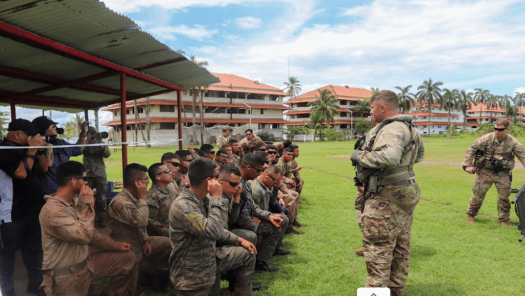 Estados Unidos despliega 50 marines para entrenamiento con fuerzas ...